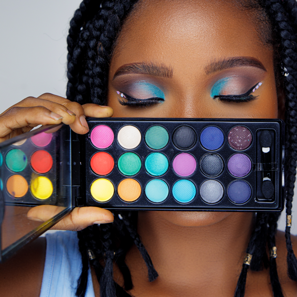 About Us - Classic MakeUp USA by Emmy